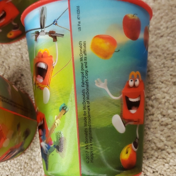 McDonald's | Dining | 3 Mcdonalds Happy Meal Cups 27 Holographic Happy ...